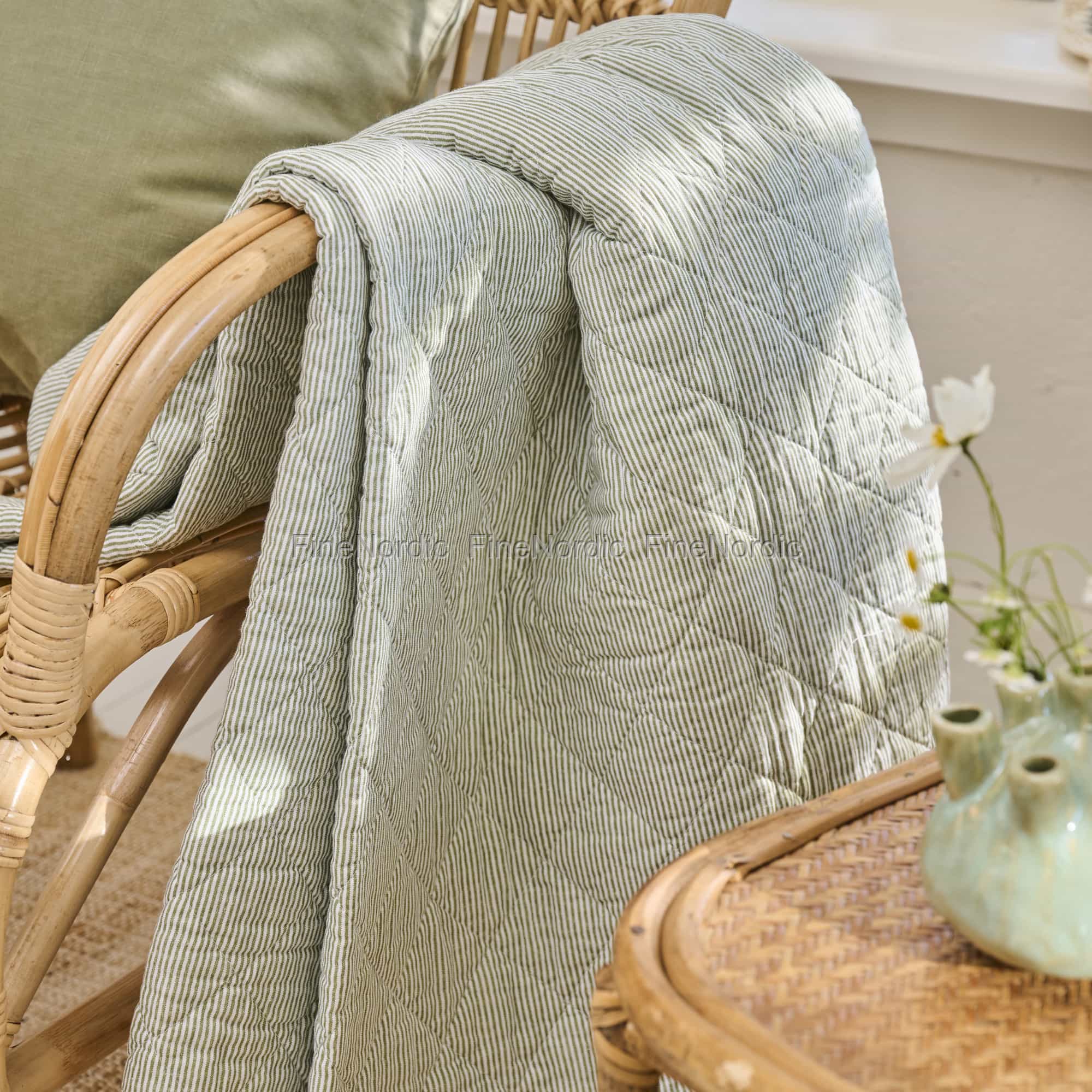 Ib Laursen Quilt Hvid/Støvgrøn Striber 130 x 180 cm